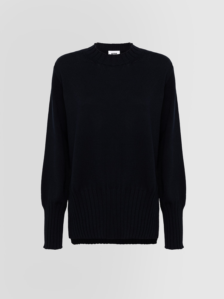 ALPHA STUDIO Woman: Knitwear and Apparel FW 2023