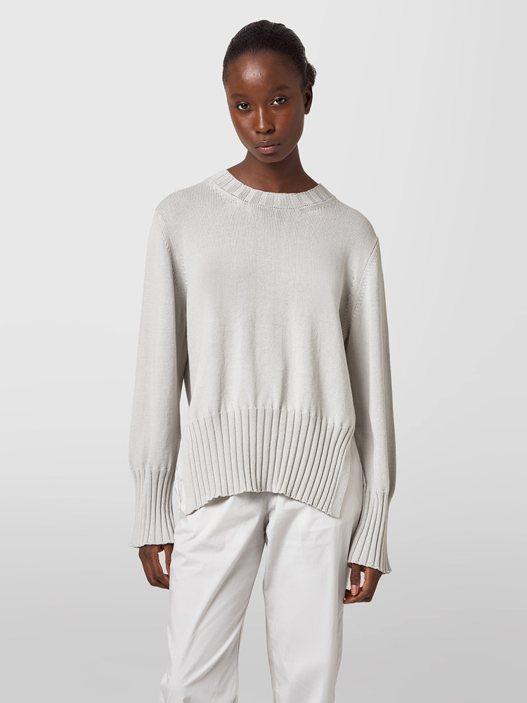 ALPHA STUDIO Woman: Knitwear and Apparel FW 2023