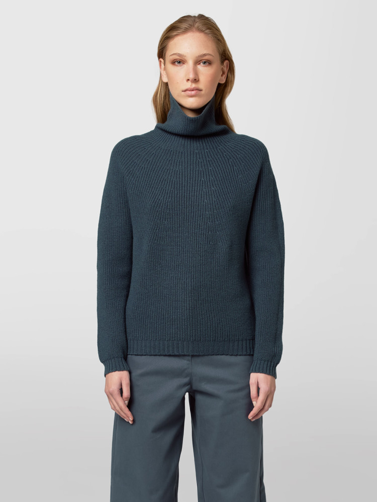 ALPHA STUDIO Woman: Knitwear and Apparel FW 2024