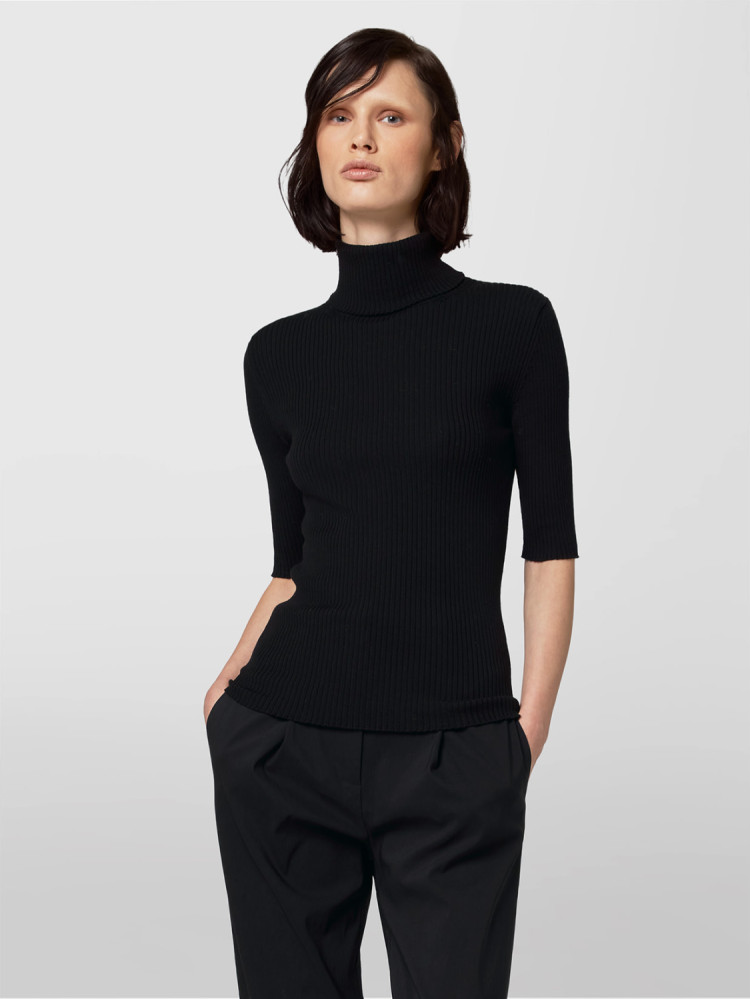 ALPHA STUDIO Woman: Knitwear and Apparel FW 2024