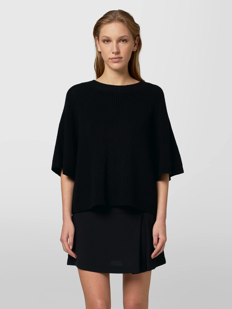 ALPHA STUDIO Woman: Knitwear and Apparel FW 2024