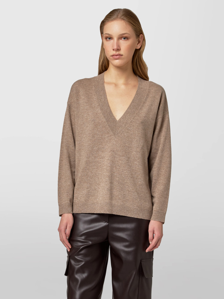 ALPHA STUDIO Woman: Knitwear and Apparel FW 2024